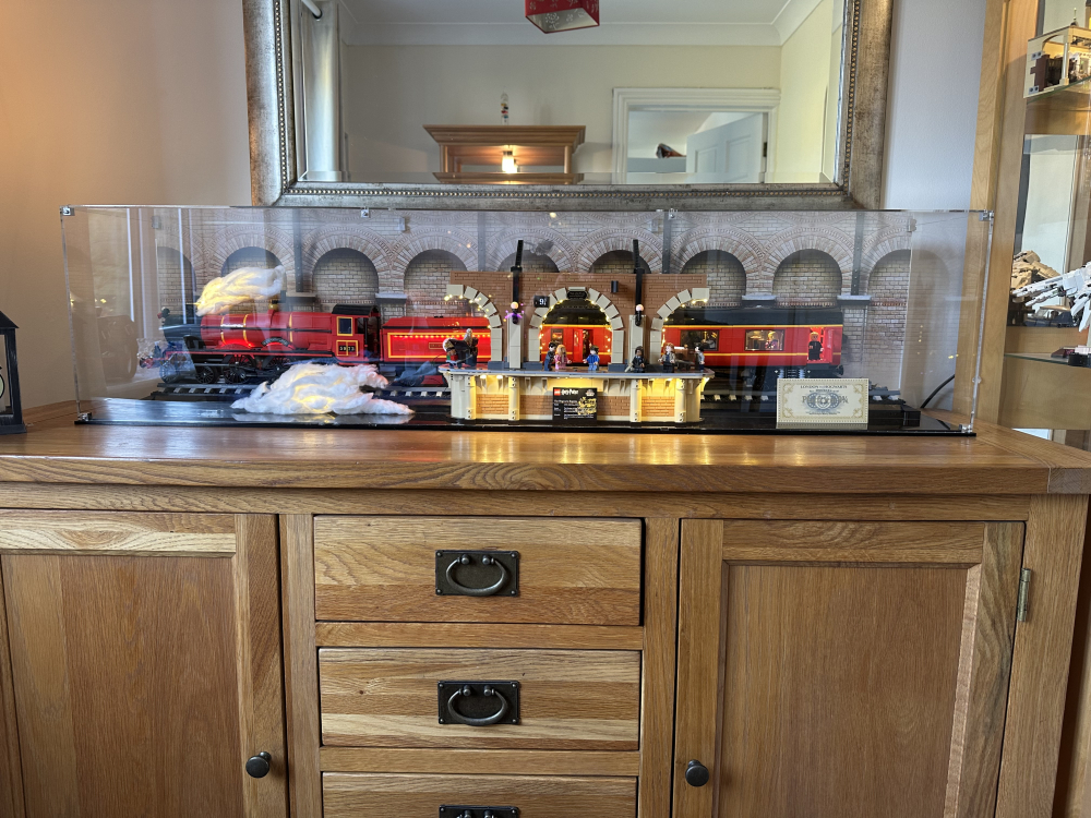 LEGO Hogwarts Express Collectors Edition Display Box (76405)
