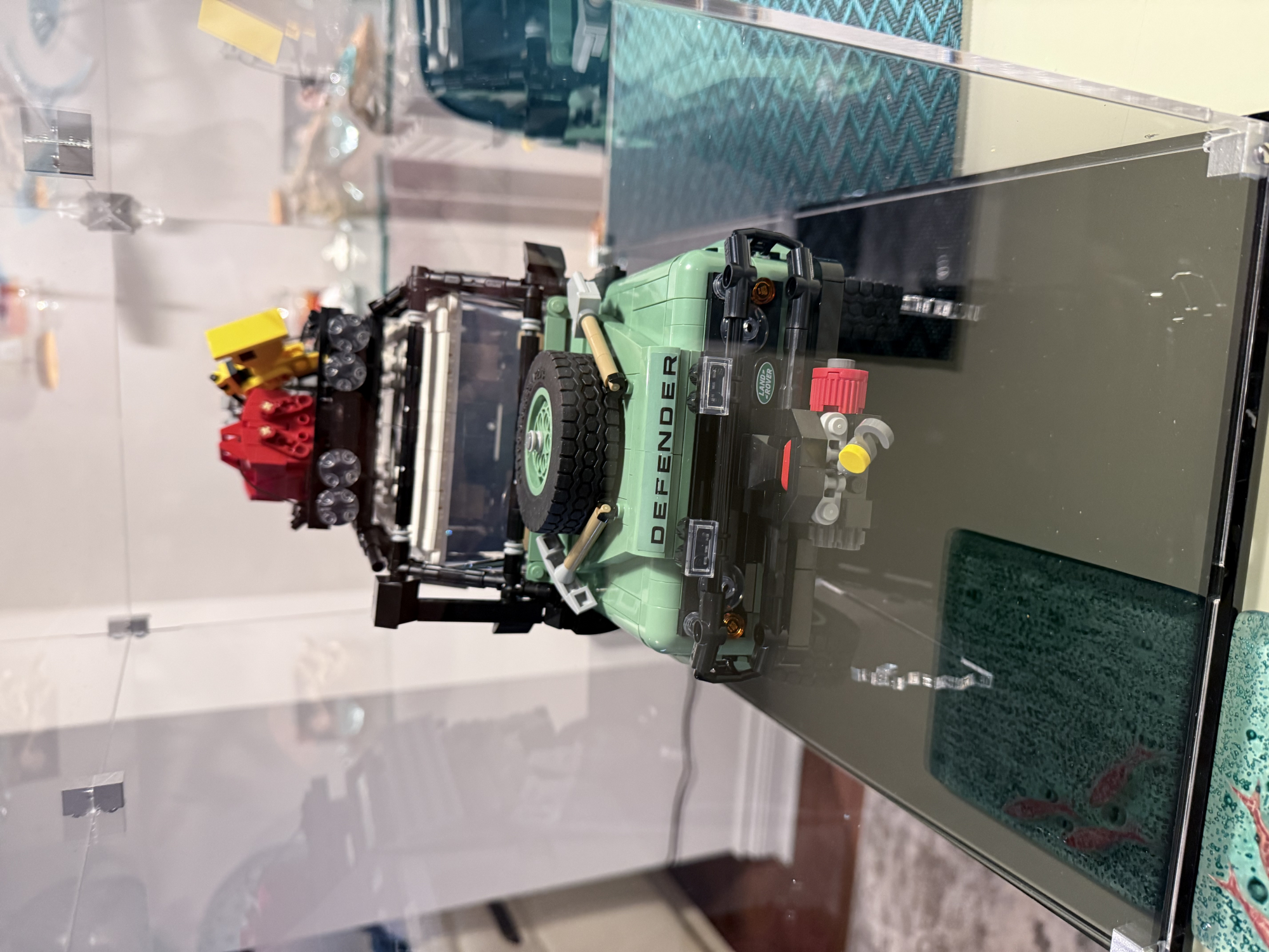 LEGO® Icons: Land Rover Classic Defender 90 (10317) Display Case