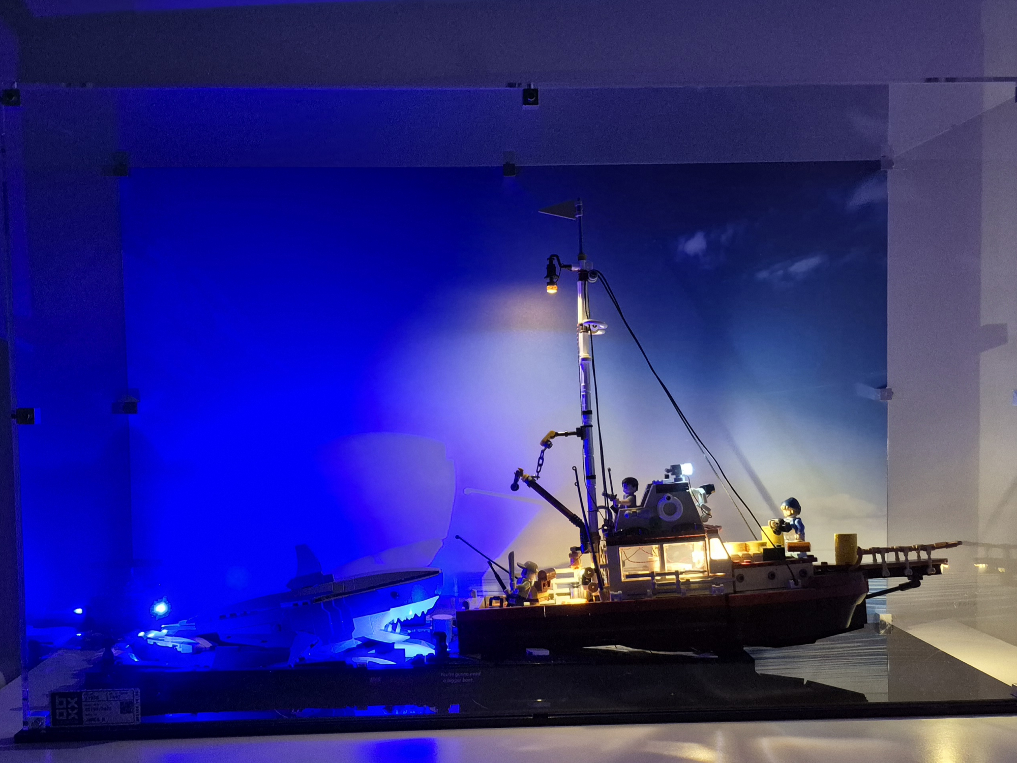 LEGO® Jaws (21350) SetScape Display