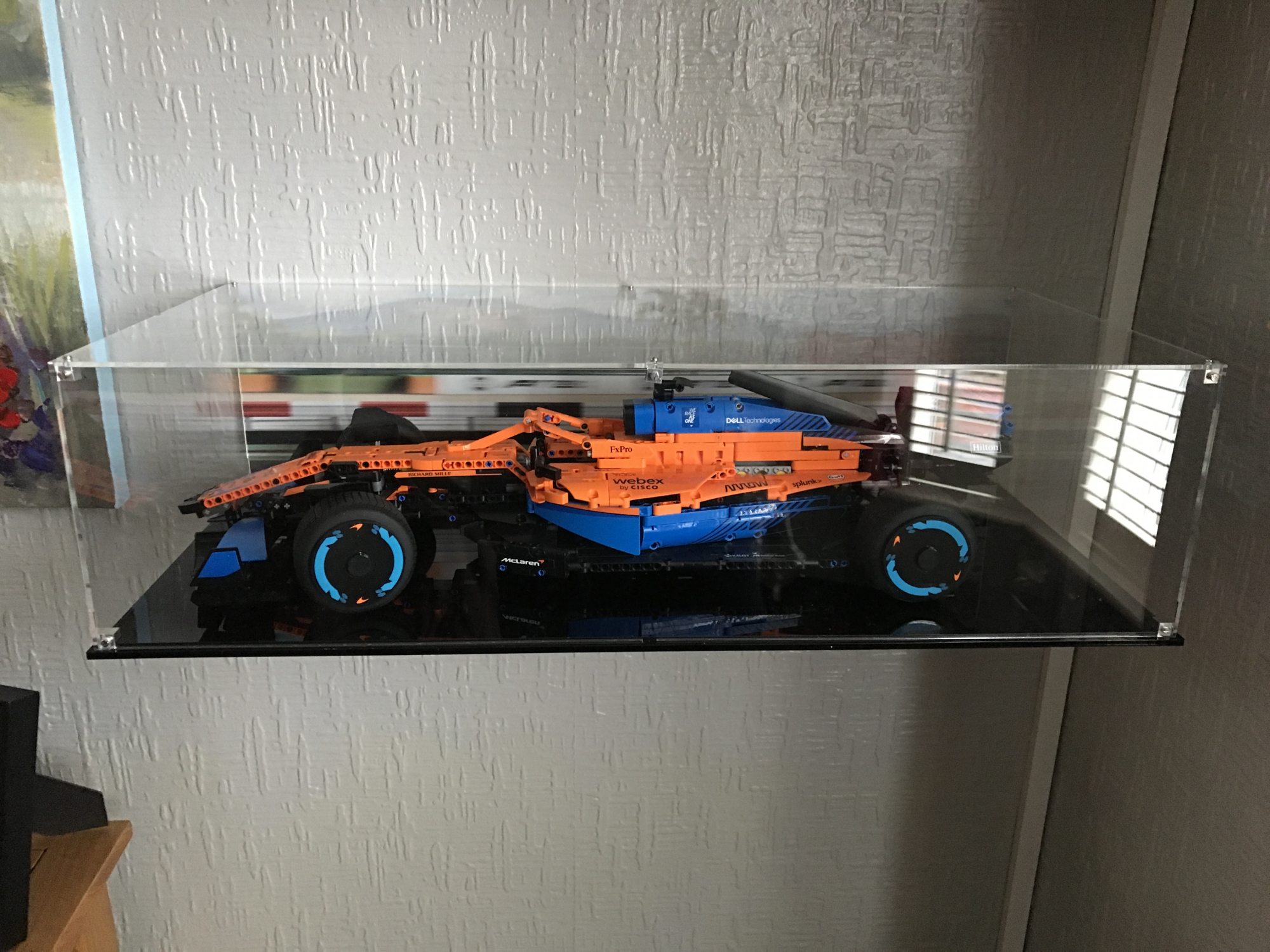 LEGO® McLaren Formula 1™ Race Car Display Case (42141)