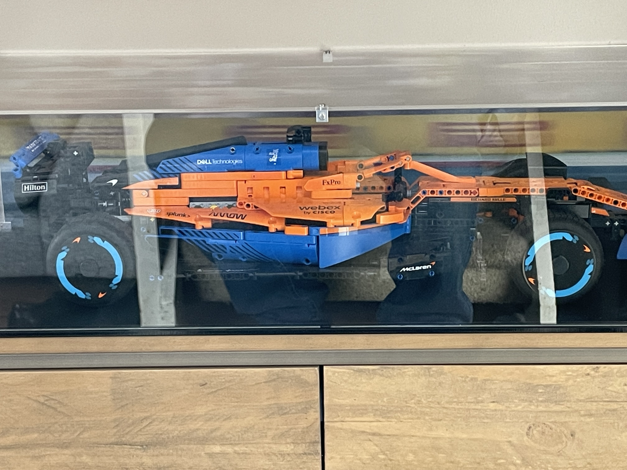 LEGO® McLaren Formula 1™ Race Car Display Case (42141)
