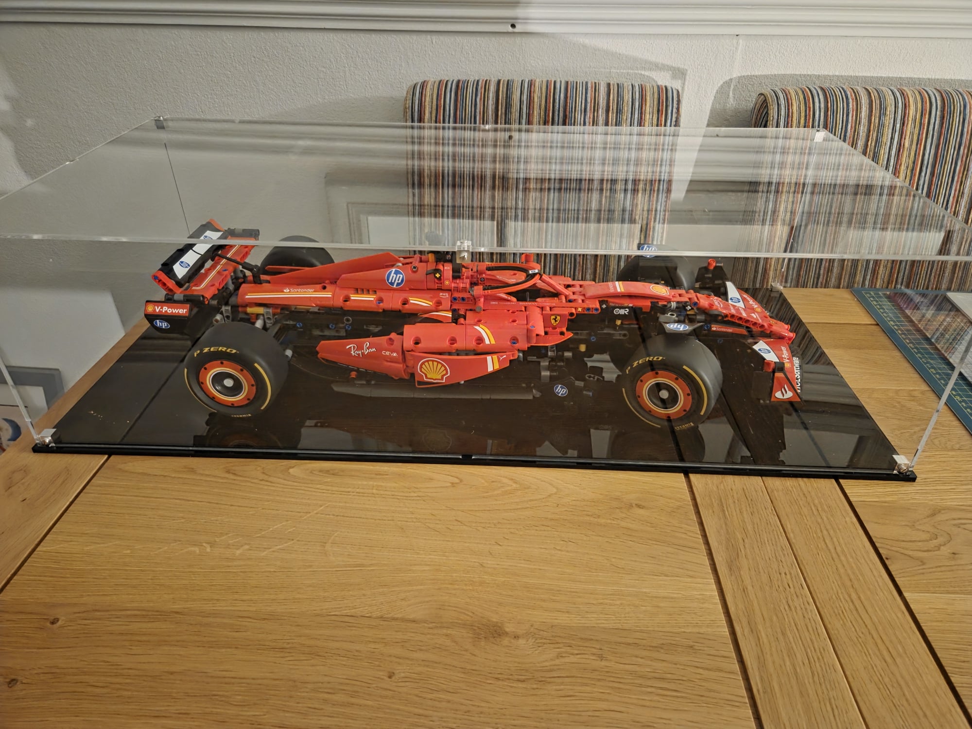 LEGO® Ferrari SF-24 F1 Car (42207) Display Case