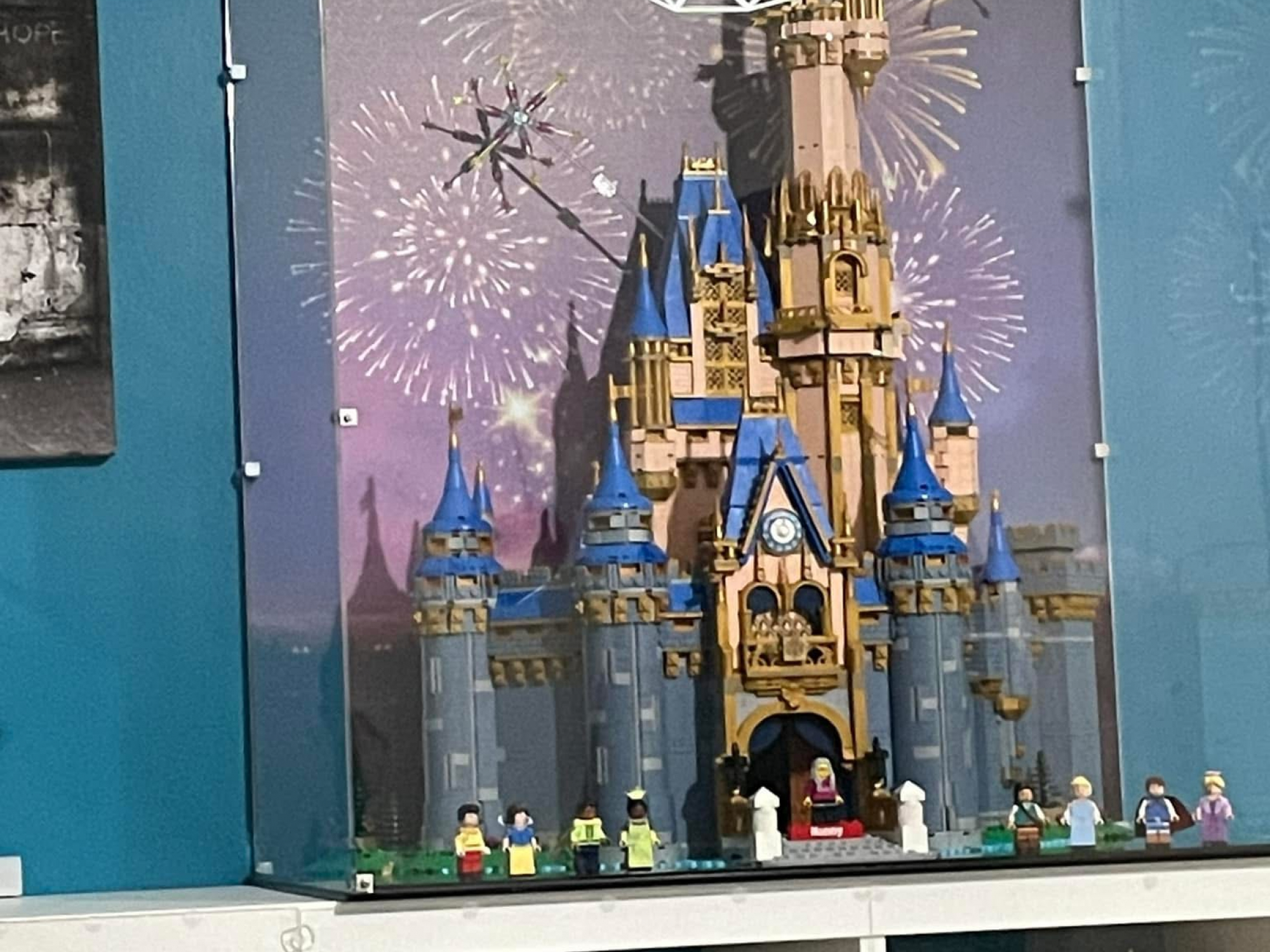 LEGO® Disney Castle - 100th Anniversary (43222) Display Case