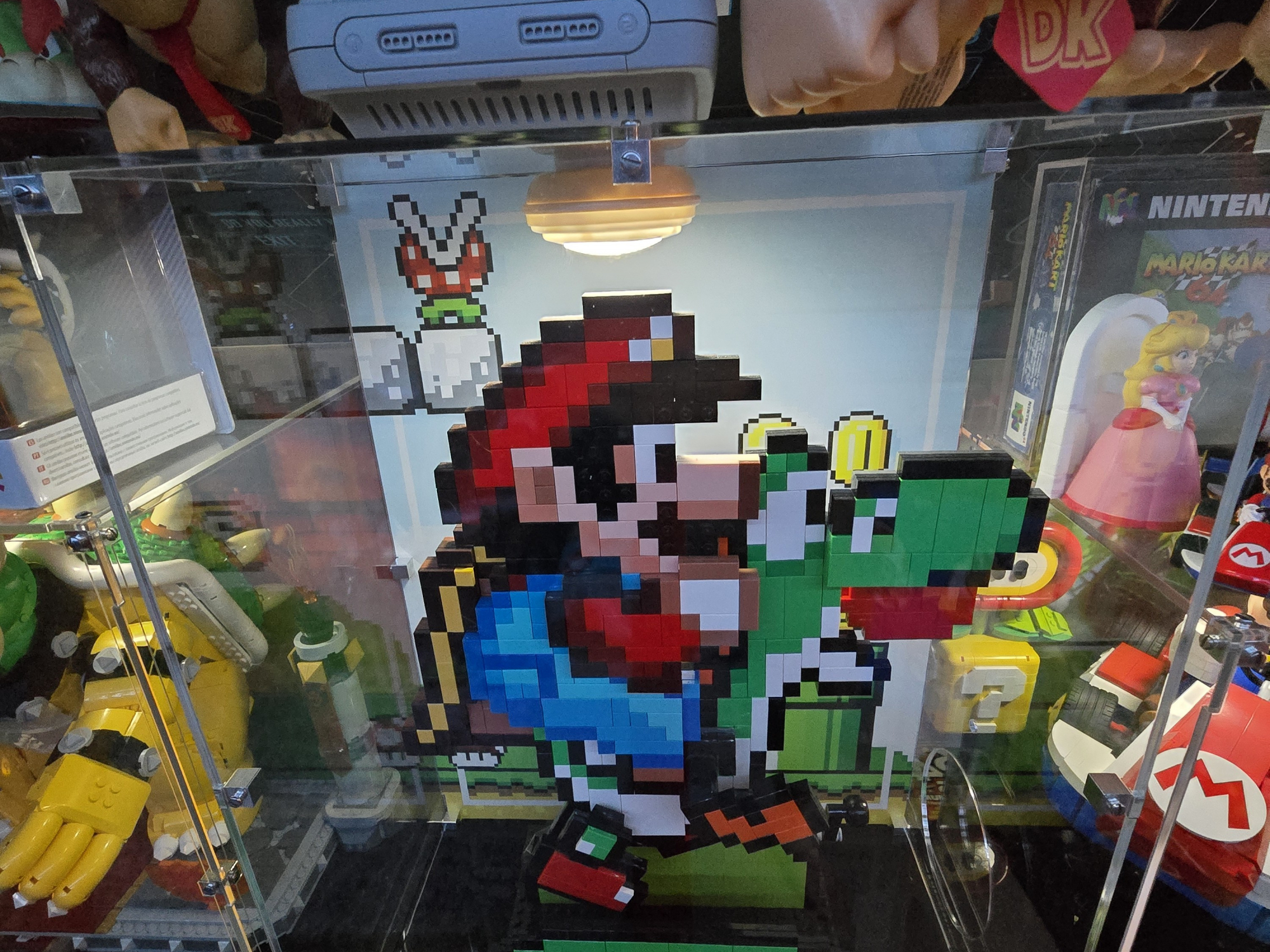 LEGO® Super Mario World™: Mario & Yoshi (71438) Display Case
