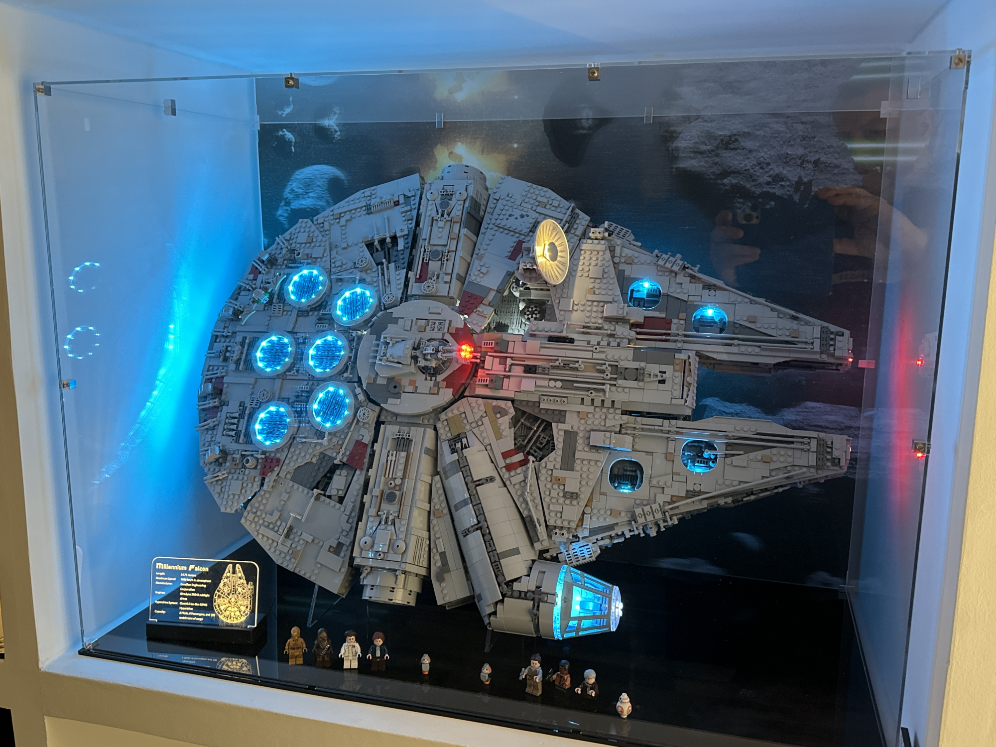 LEGO UCS Millennium Falcon Display Case (75192)