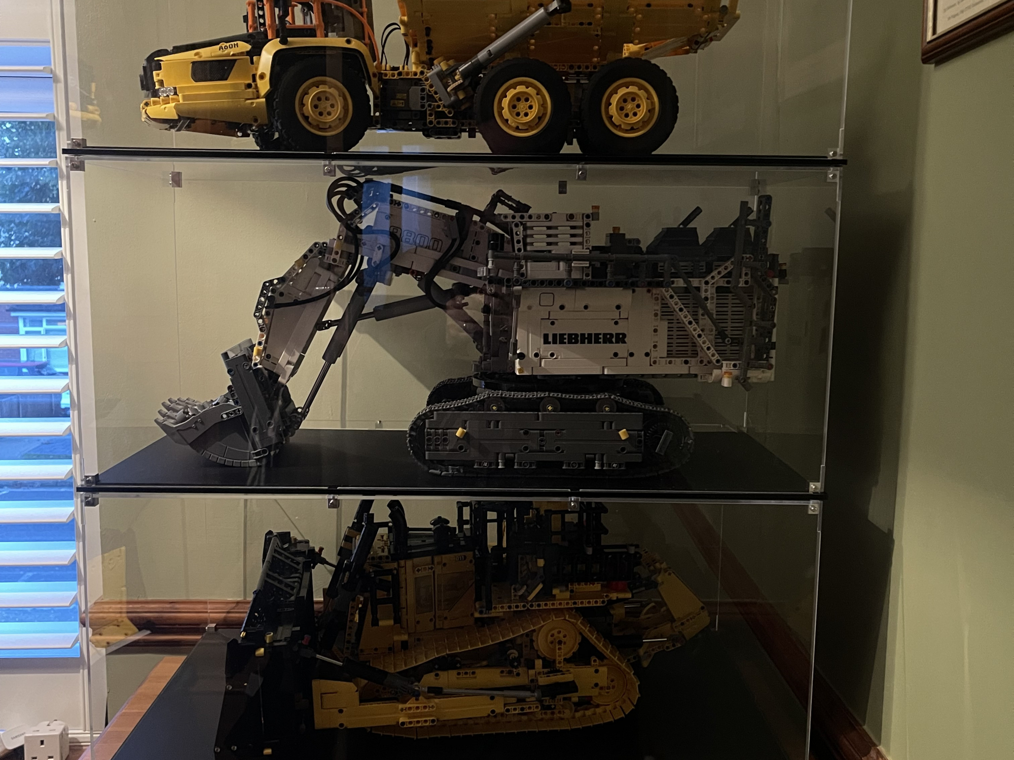 Custom Display Case - Matt Black Base